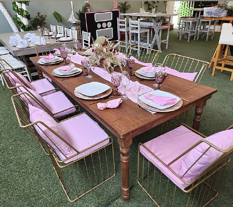 Renta de sillas y mesas en CDMX - Servicio para eventos en CDMX